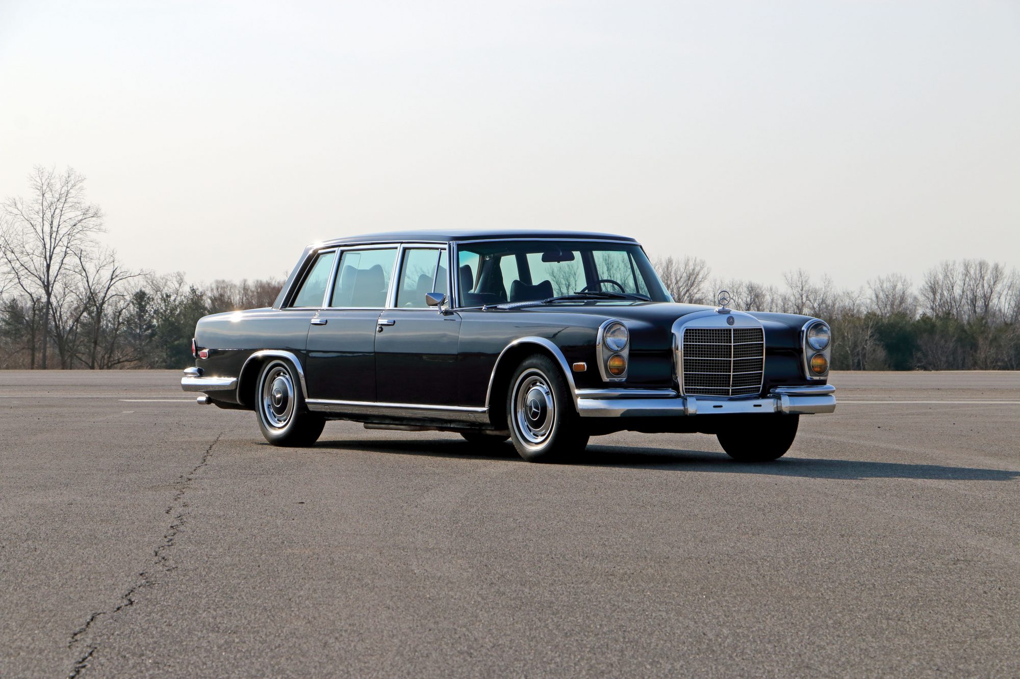 Meet The Classic Mercedes-Benz That’s Perfect For Sitting In Traffic ...
