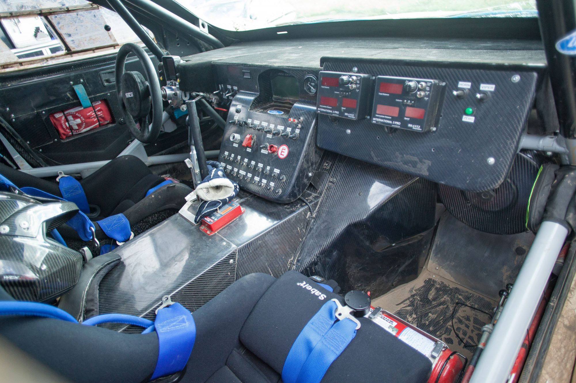 This Porsche Macan-Bodied Rally Raider Was Built For The Dakar ...