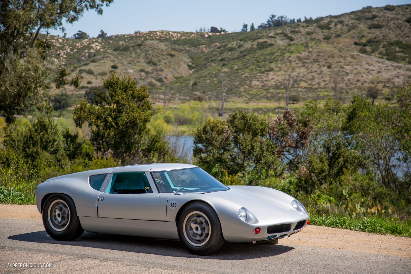 This Lola Mk6 GT Prototype Made The First Ford GT40 Possible - PetroliciousPetrolicious